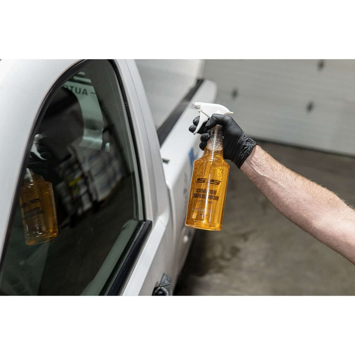 Orange Glass Cleaner - Professional Car Window Cleaning